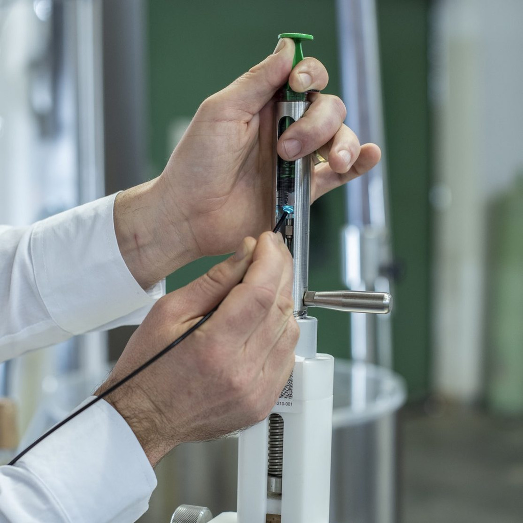 accurate oxygen analysis in wines with nomasense oxygen analyzer using ...