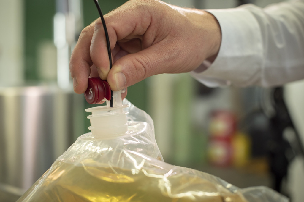 Reference TPO meter for managing oxygen in wines Nomasense O2 | Vinventions